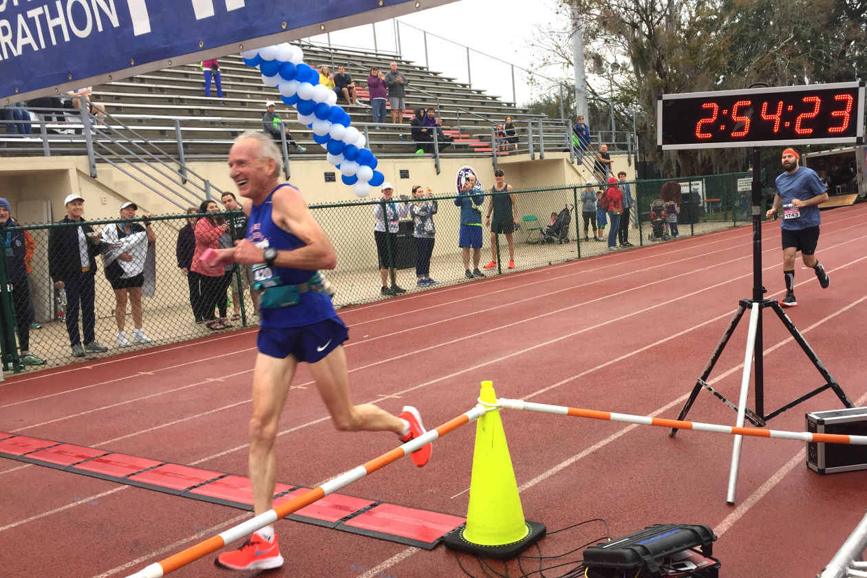 Secrets of ‘UltraGeezer,’ Earth’s Fastest 70-Year-Old Distance Runner ...